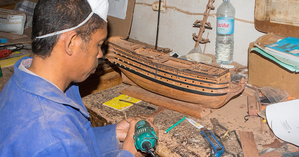 Model ship workshop „Le Village“ - MADAMAGAZINE